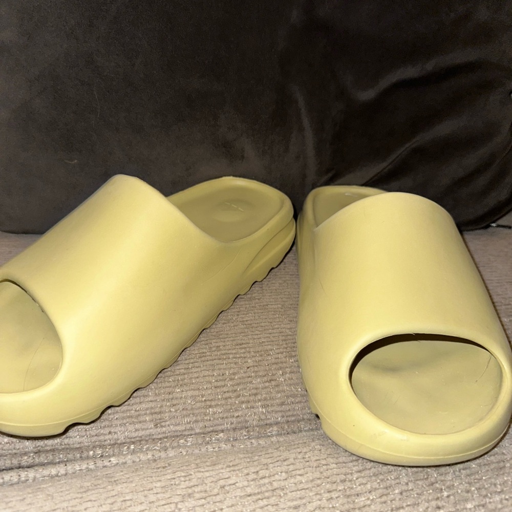 Yeezy Slides - Gem
